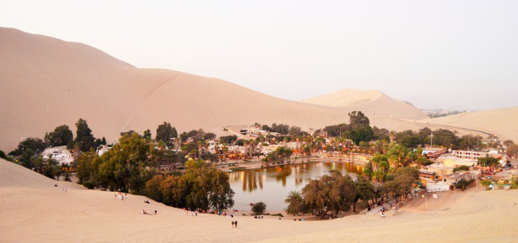 Oase Huacachina : Actionparadies in der Wüste Perus
